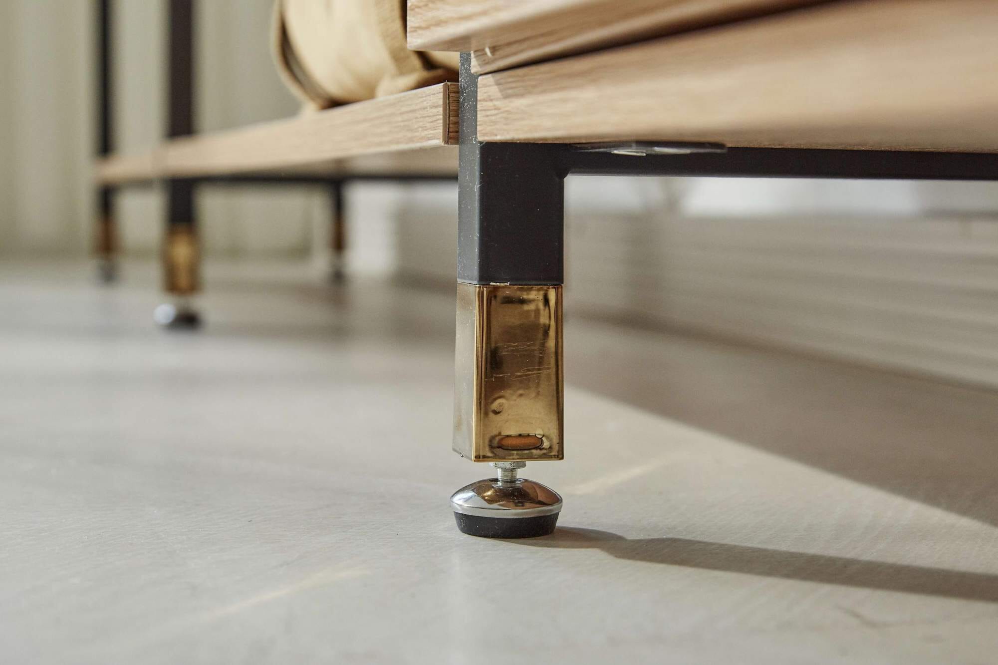 Regal Standregal schmal 45 cm 6 Böden Akazie-Optik Metallrahmen