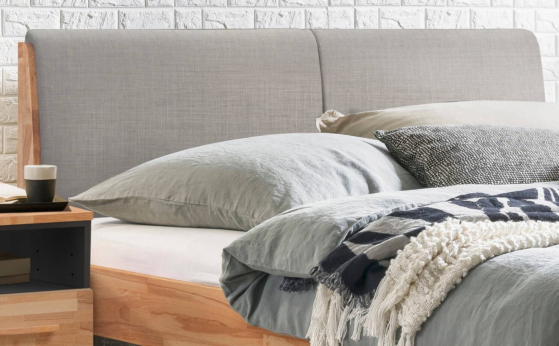 Hasena PIETRO Kufen Massivholzbett Kernbuche Kopfteil Polster Grau